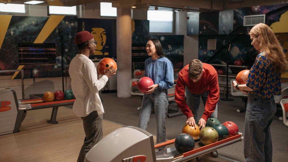 385 Best Bowling Team Names!