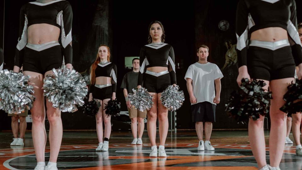 325 Fun Cheerleading Club Names!