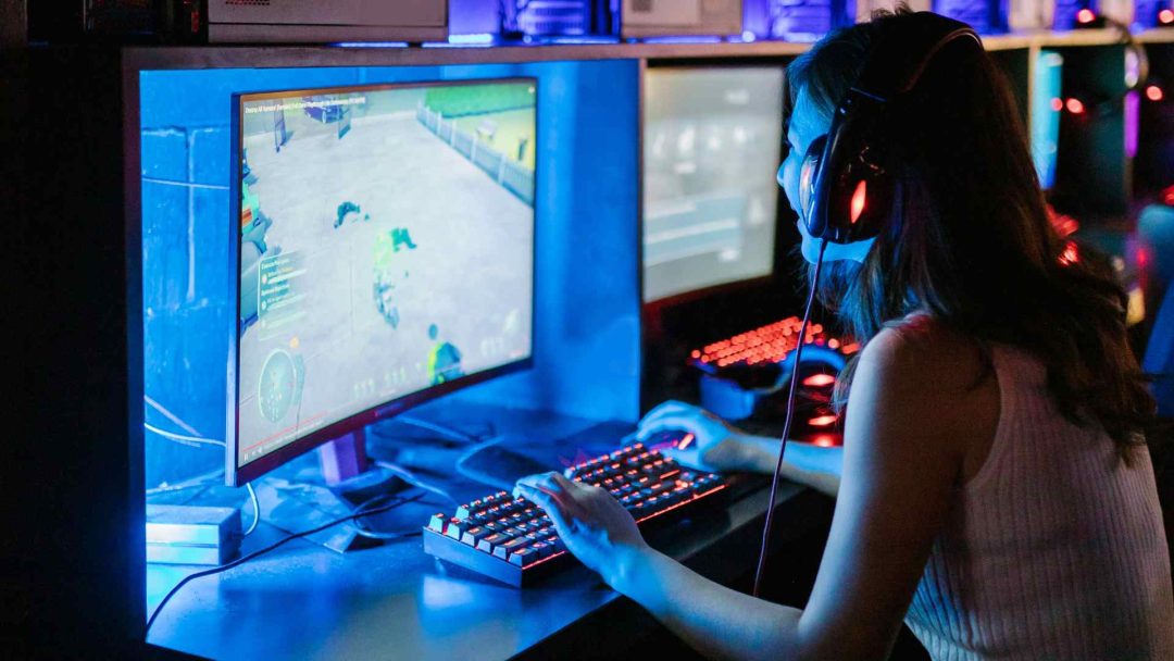 395 Super Funny Gamertags To Try!