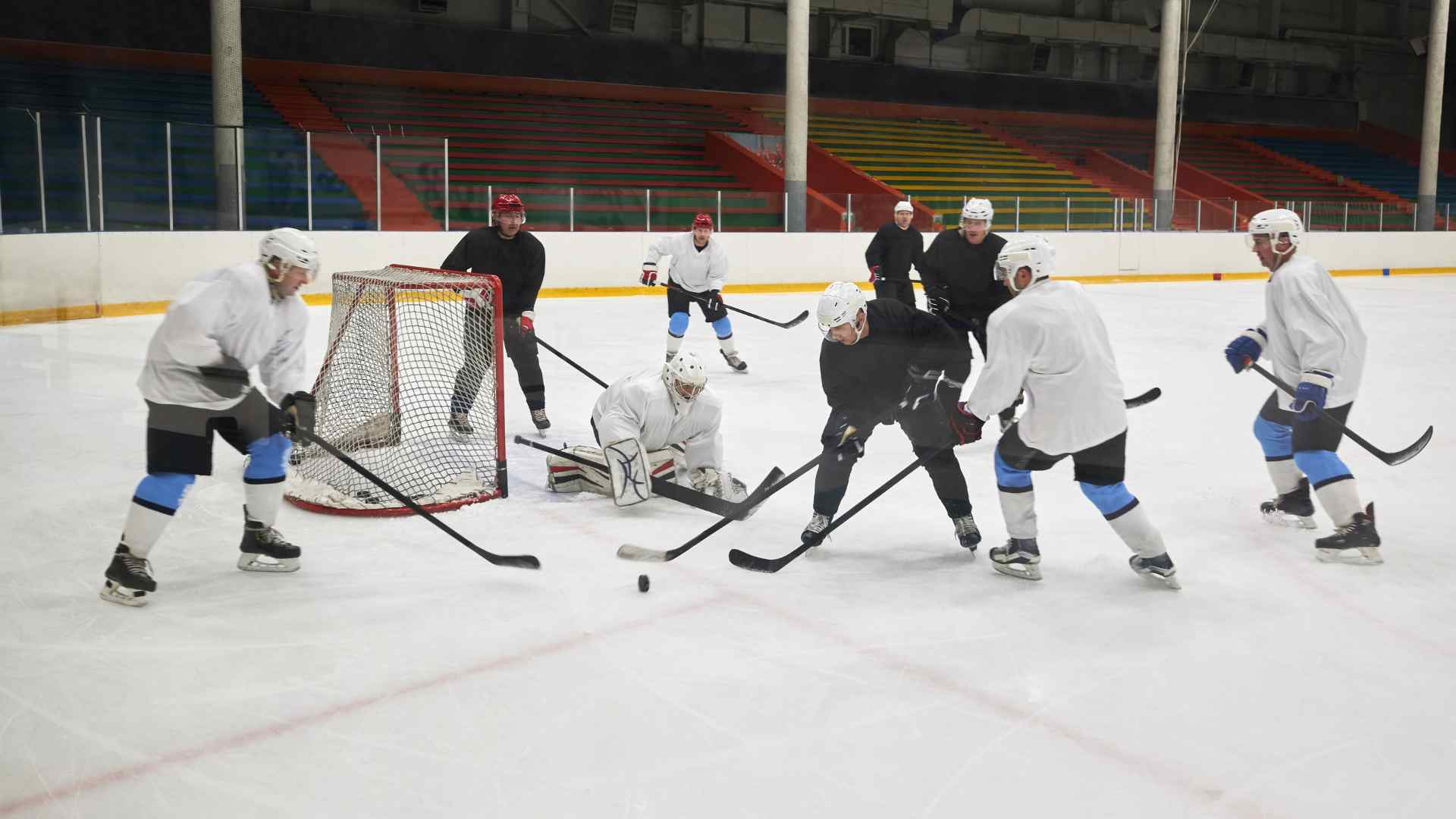 425 Great Names For Hockey Teams!