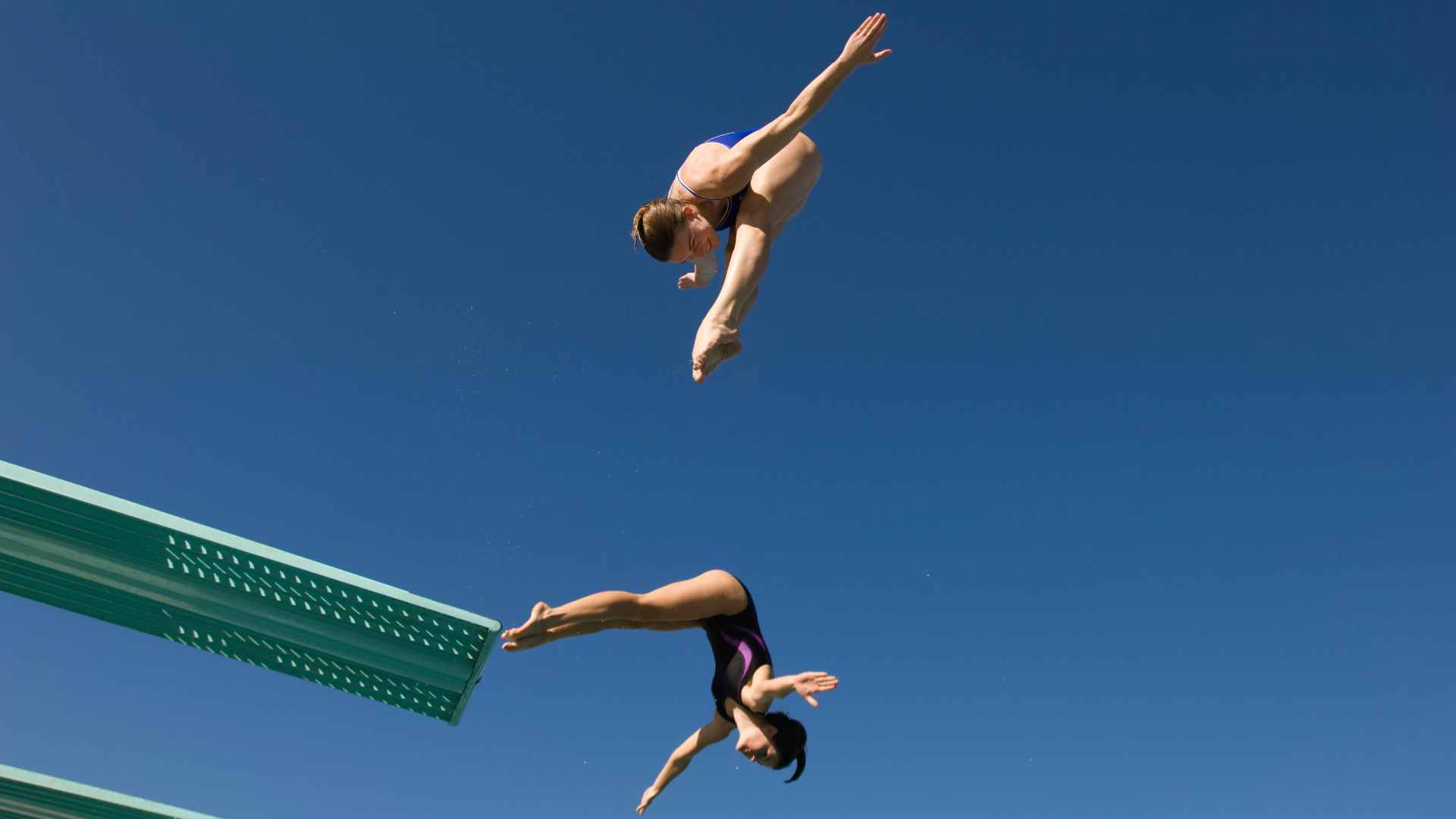 285 Unique Diving Team Names To Try