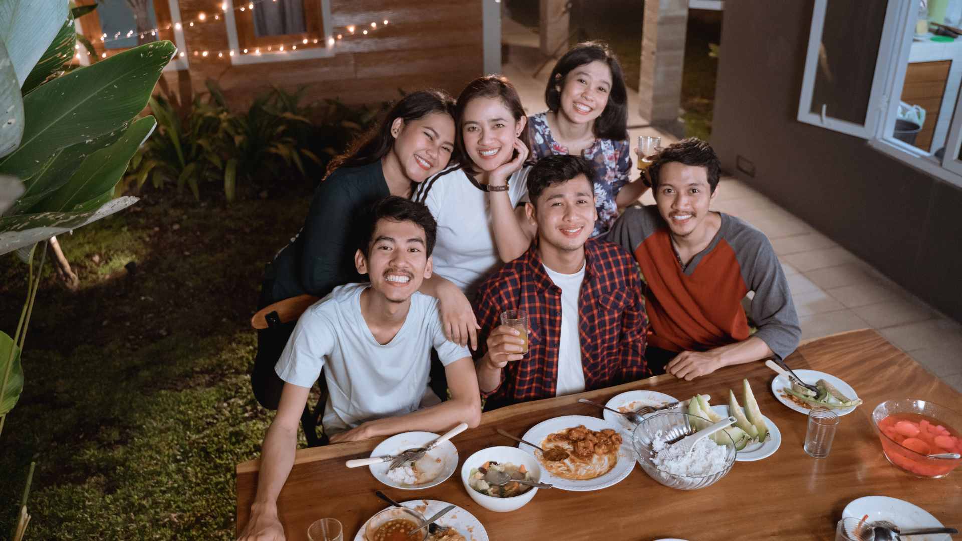 235 Name Ideas for a Group of 6 Friends