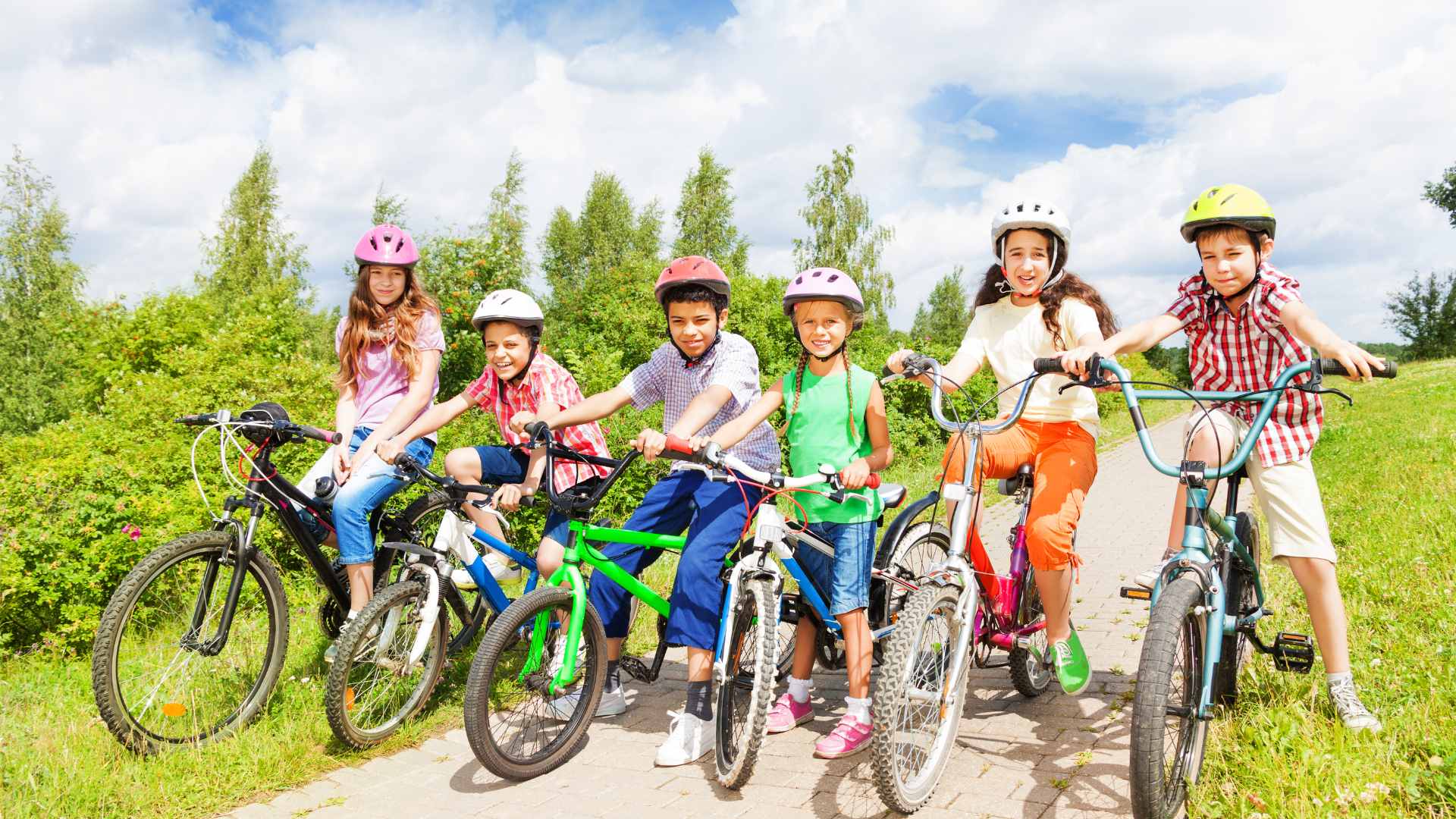 235 Name Ideas for a Group of 6 Friends