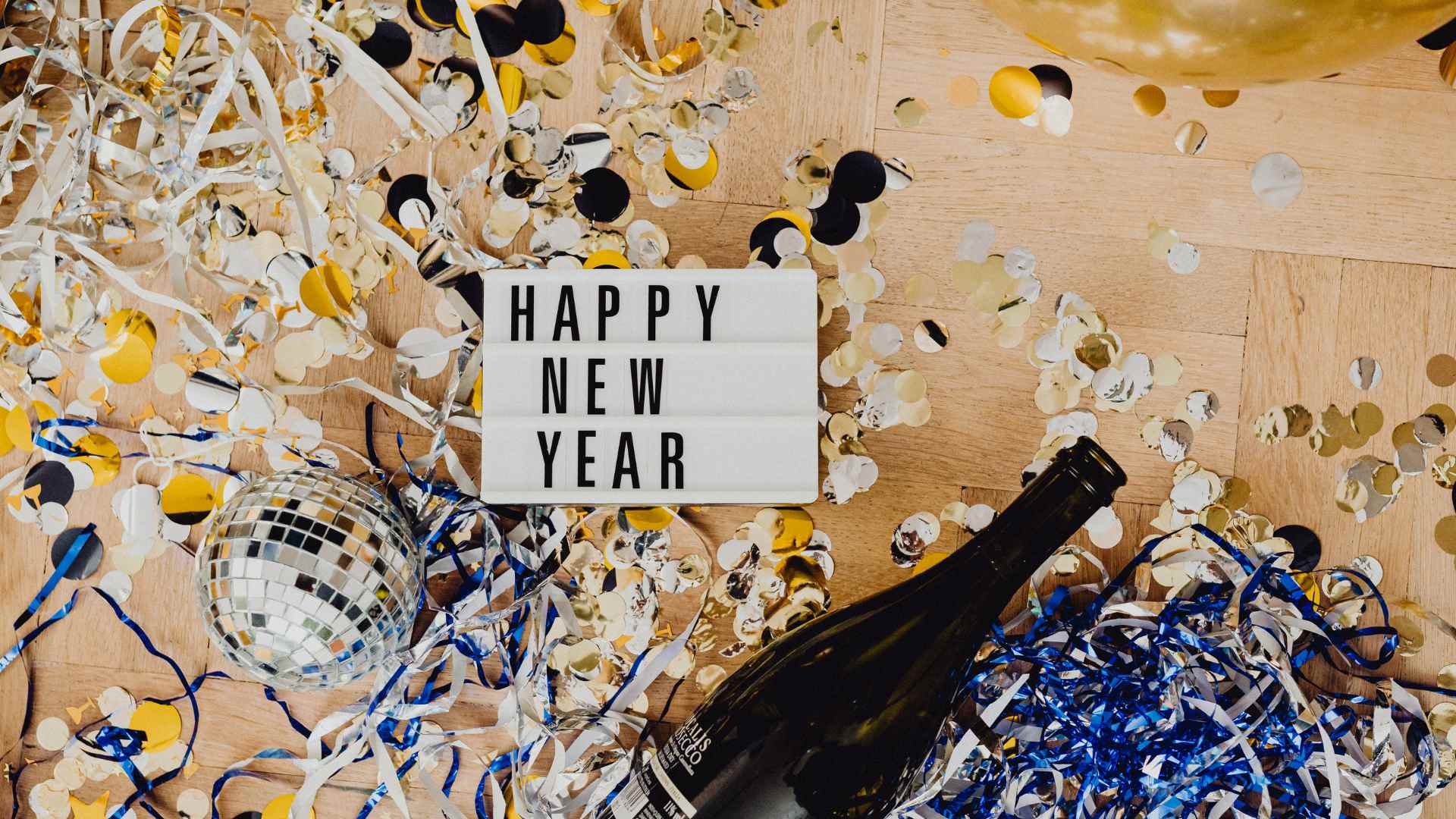 245 Creative New Year's Team Names